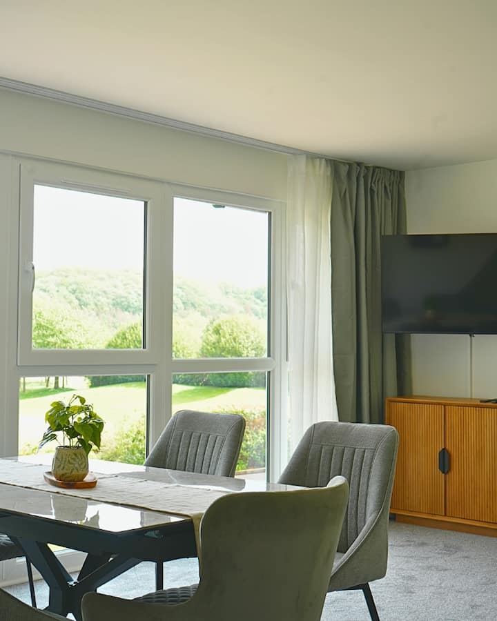 The Vale Apartment - Evesham