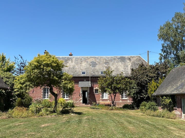 Le 404 - Neufchâtel-en-Bray