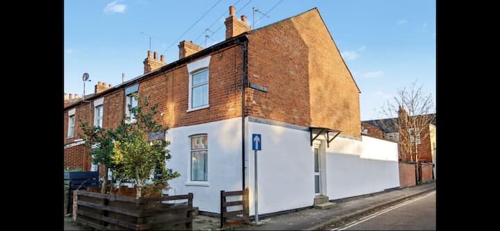 Silverstone Motorsport Crashpad - Bookable Extras - Banbury