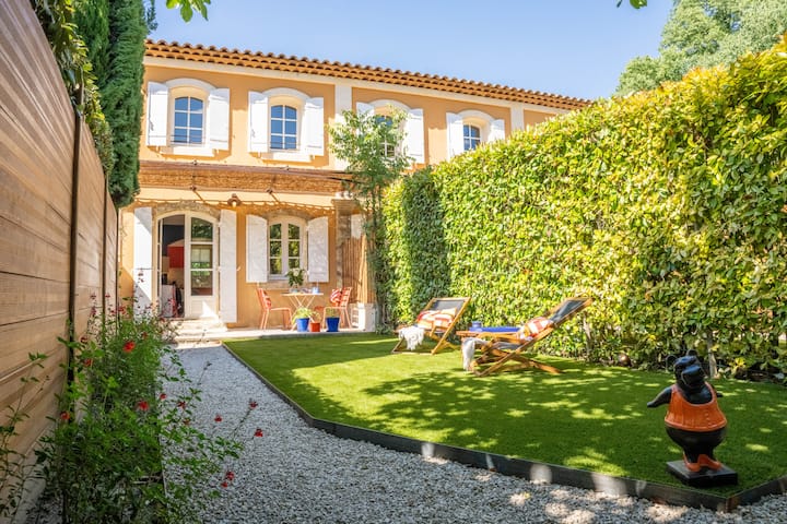Gite Avec Spa-jacuzzi, Jardin Dans Les Alpilles - Les Baux-de-Provence
