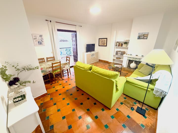 Evans Realty (Cr)- Beachfront+golf+swimming Pool - Motril