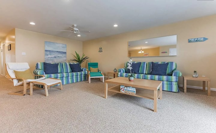 Spacious 3br Condo Near Wildwood Boardwalk & Beach - Wildwood, NJ