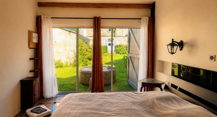 Suite Parentale Dans Un Domaine De Caractère - Riom