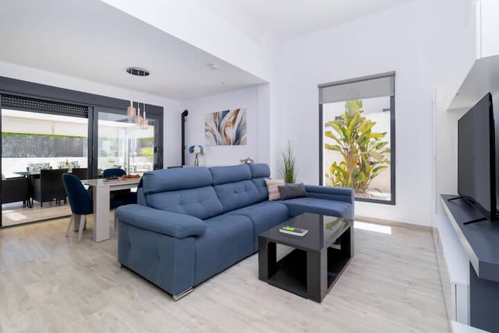 Luxury Villa With Private Pool & Solarium - Dolores