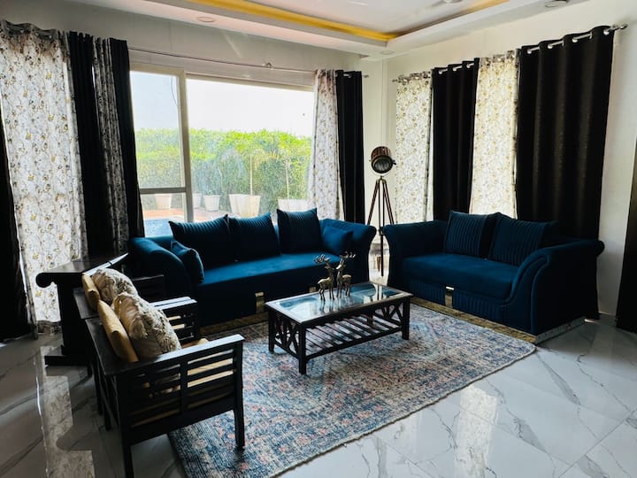 Very Good Farm House - Noida