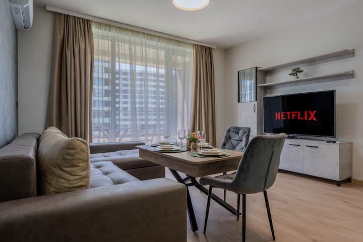 Varna City Park South, Free Parking, Swimming Pool - Varna