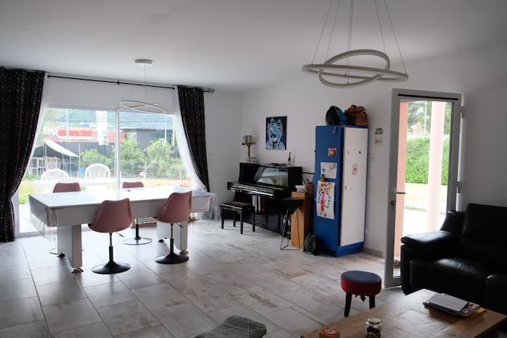 Maison De Plain Pied, Très Bien Située à Nyons. - Nyons