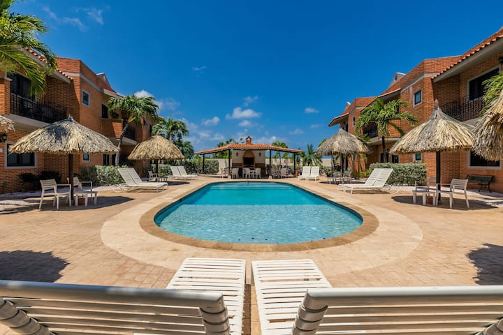Serene Sands At Villa Alto De Shaba In Matadera - アルバ