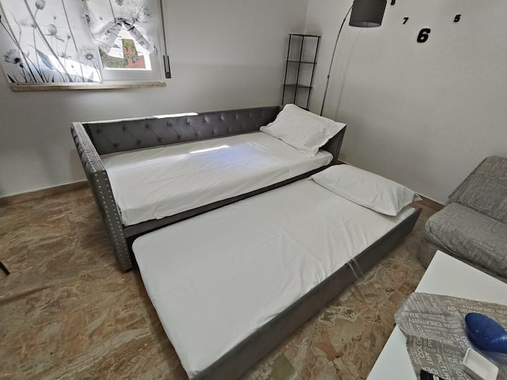 10 Min To Rcf - 6 Guests - 2 Bathrooms - Reggio Emilia