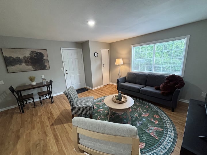 Naismith B2 | 2br/1ba Near Ku - 勞倫斯郡
