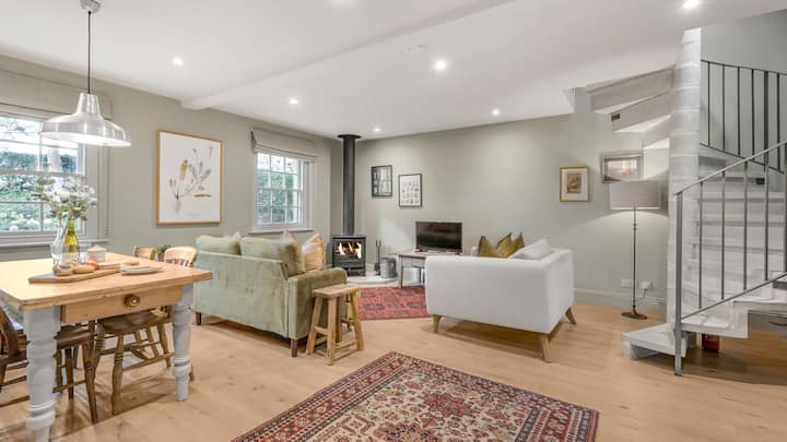 Claytons Hideaway, Romantic 1-bed Cotswold Retreat - バートン＝オン＝ザ＝ウォーター