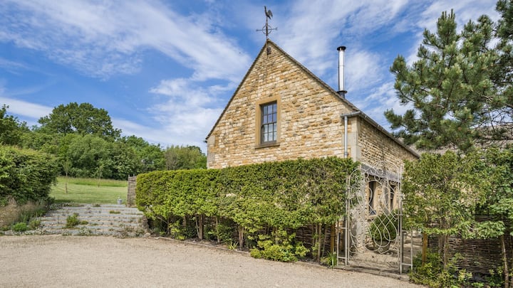 Claytons Hideaway, Romantic 1-bed Cotswold Retreat - Stow-on-the-Wold