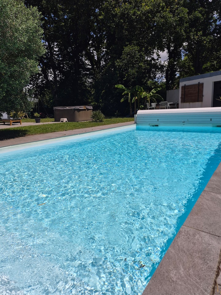 Villa Avec Piscine Et Spa à Anglet 8-10 Personnes - Ascain