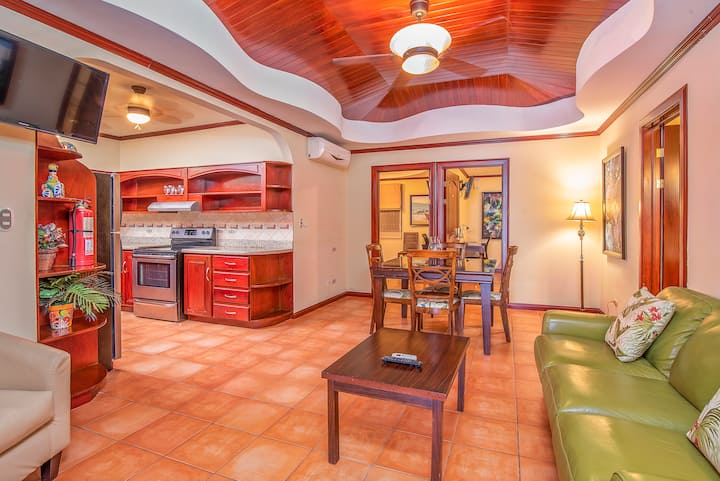 Espacio Familiar Para 10 Personas En Casa Roland - San José