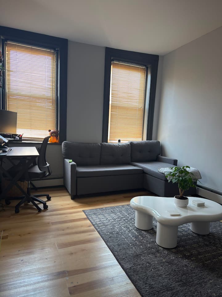 Calm, Quiet, Natural Light, Very Peaceful - Paterson, NJ