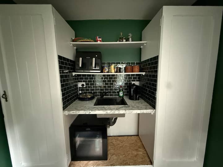 The Garden Apartment With River Views - アイルランド リムリック