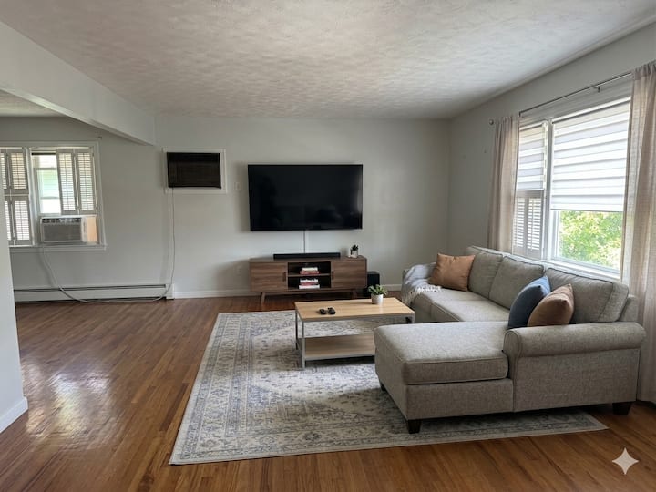 Spacious 5br Near Nyc | 8 Beds - Clifton, NJ