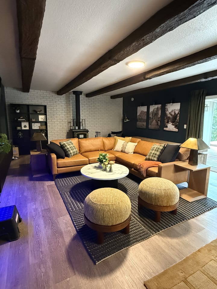 Yosemite & Bass Lake Retreat Near Town | Game Room - Oakhurst, CA