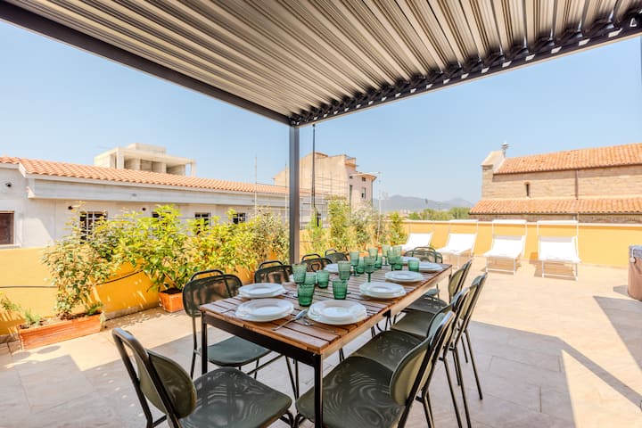 San Simplicio Penthouse: Exclusive Terrace & Charm - Olbia