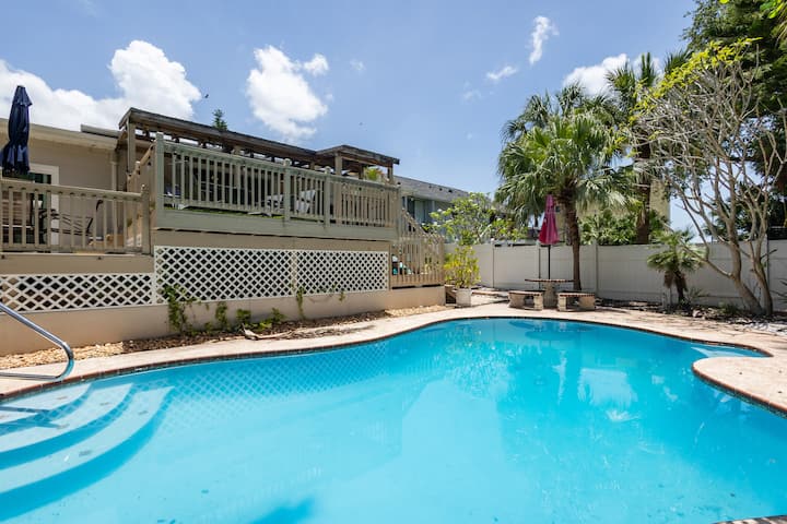 Beach Oasis At Indian Rocks - Indian Rocks Beach, FL