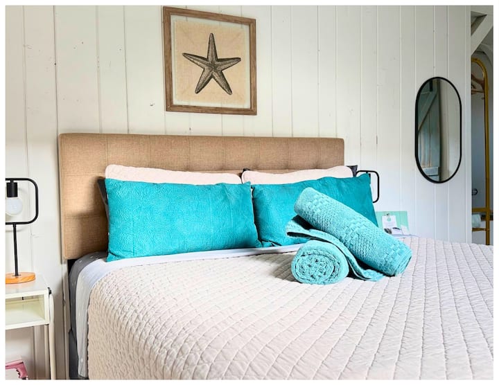 Cottage Marabella | Private Entrance Chic Stay - Miami, FL