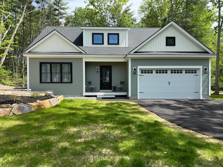 New Construction 3 Bedroom Home With Central Air! - Ogunquit, ME