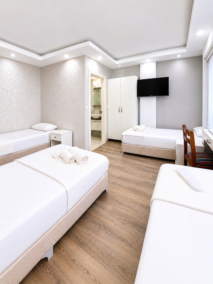 Quadruple Room With 4 Single Beds - Antalya