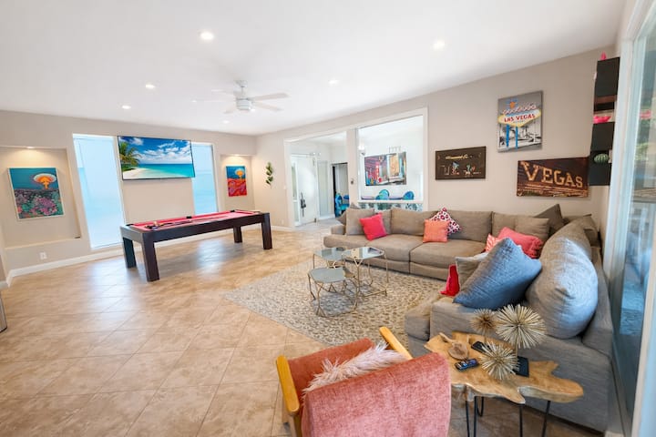 Vintage Vegas Estate | Pool, Spa & Game Room! - Las Vegas