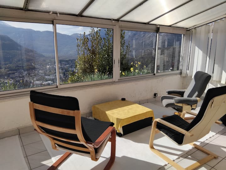 Appartement Dans Maison, Vue Sur Les Massifs - Château de Vizille