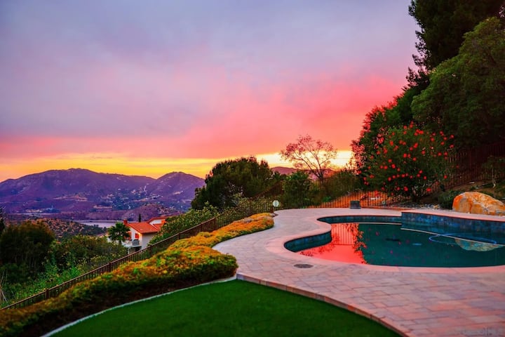 Upscale Mid-term Housing | North County | Resort - Escondido, CA