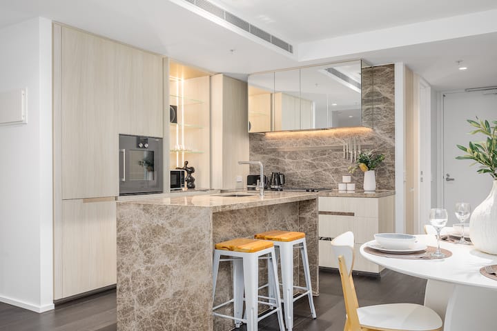 LaneStay - 2 Schlafzimmer, elegantes Wohnen, Pool, Fitnessraum und ...