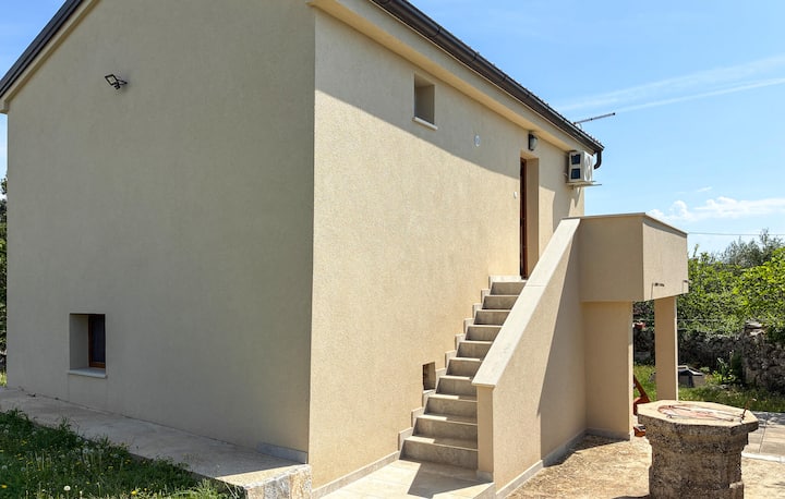 Nice Apartment In Zgaljici - Cres