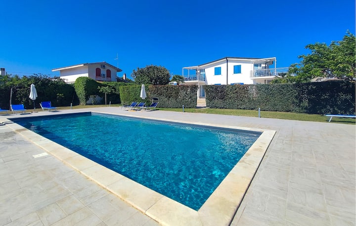 Cozy Apartment In Reitani With Swimming Pool - San Lorenzo