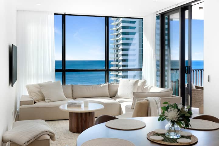 Ocean Views - Luxe 2br. Mermaid Beach - Broadbeach