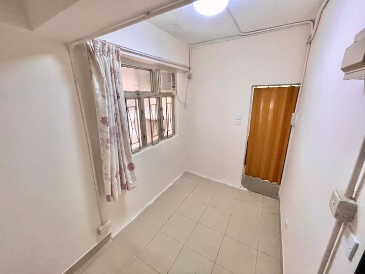 $5000 荃灣 Tsuenwan 靚房 包厨包厠 放租 Room Kitchen+bathroom - Shenzhen