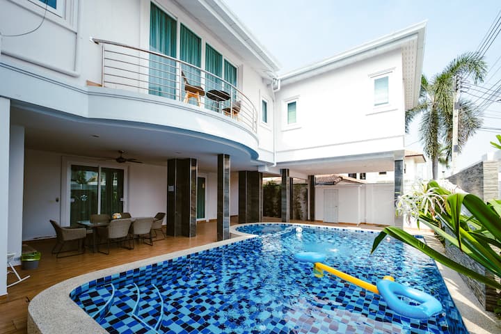 Modern 8 Bhk Luxury Pool Villa In Lagoon Pattaya - パッタヤー