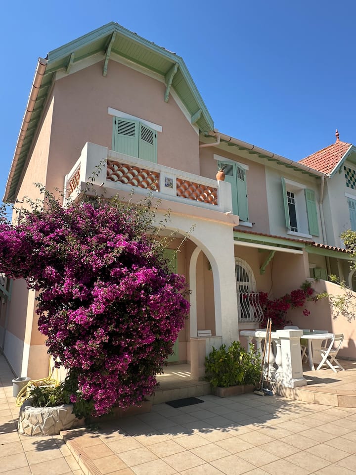 Villa Rosine  Centre-ville  Jardin & Pkg Privé - Six-Fours-les-Plages