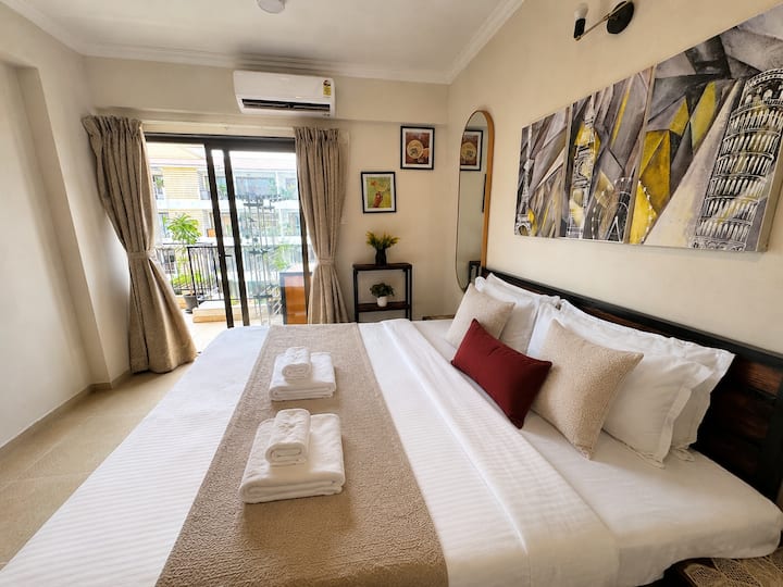 Faodail 39 | Luxe Pool View 1bhk @ Acron Seawinds - Goa