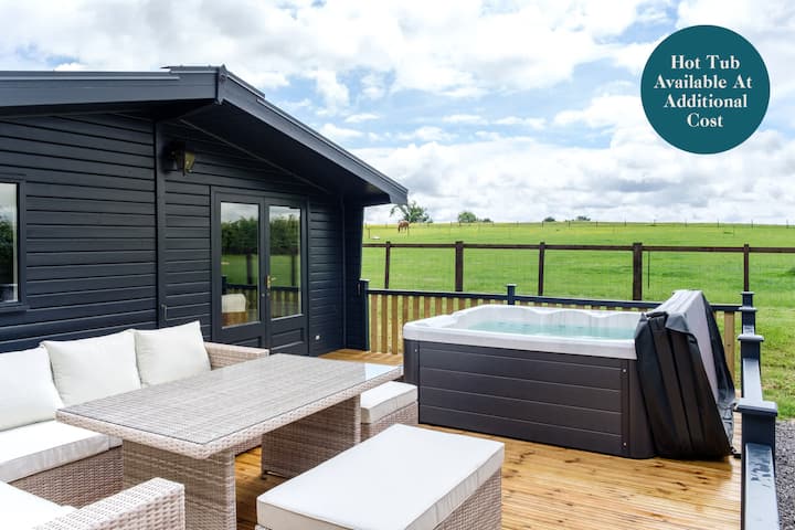 We Stay - The Paddock Lodge - Rutland