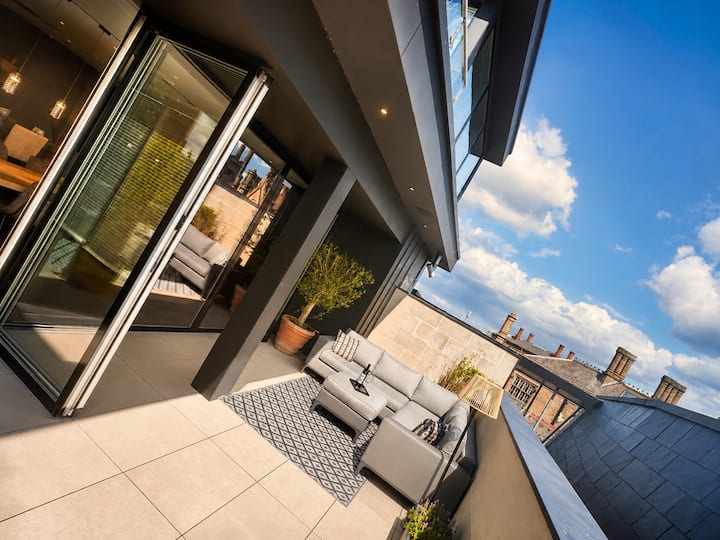 Luxury Two Story Penthouse With Roof Top Terrace - Shrewsbury