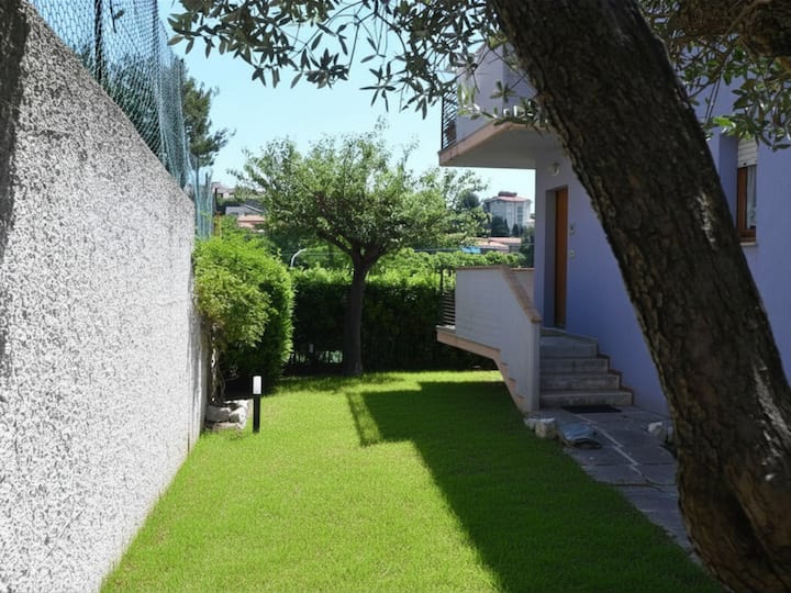 S041 - Sirolo, Three-room Apartment With Garden - Sirolo
