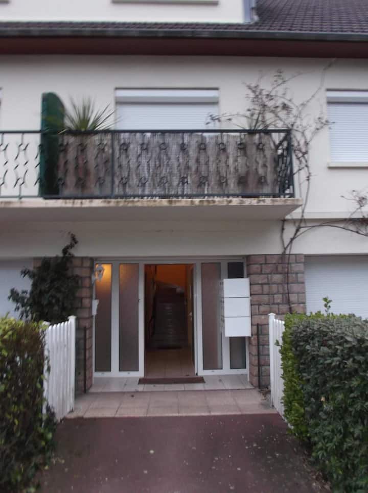 Jullouville Appt Prox Plage 200m Centre 2 èM éTage - Saint-Pair-sur-Mer