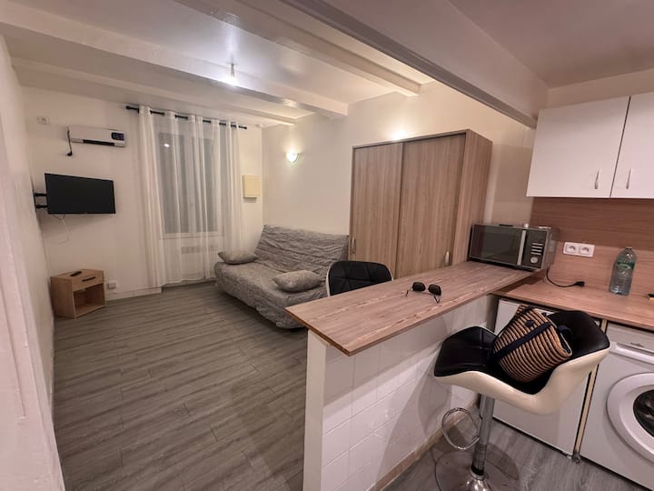 Studio Rénové 27 M² Avec Cuisine éQuipée Et Wi-fi - Saint-Mandrier-sur-Mer