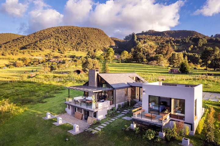 El Olivo | Casa Contemporánea En Subachoque - Subachoque