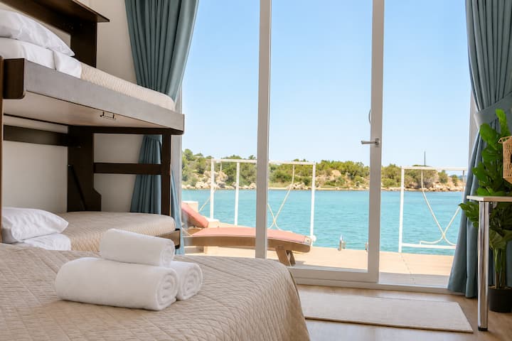 Suiteboat Esclusiva Sul Mare - Golfo Aranci