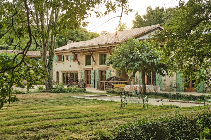 Le Moulin Des Ludes - Rivière, Forêt & Piscine - Vivonne