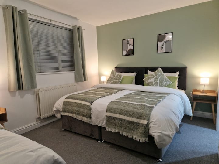 Contractor 7-bed House | Free Parking | Stourport - Bewdley