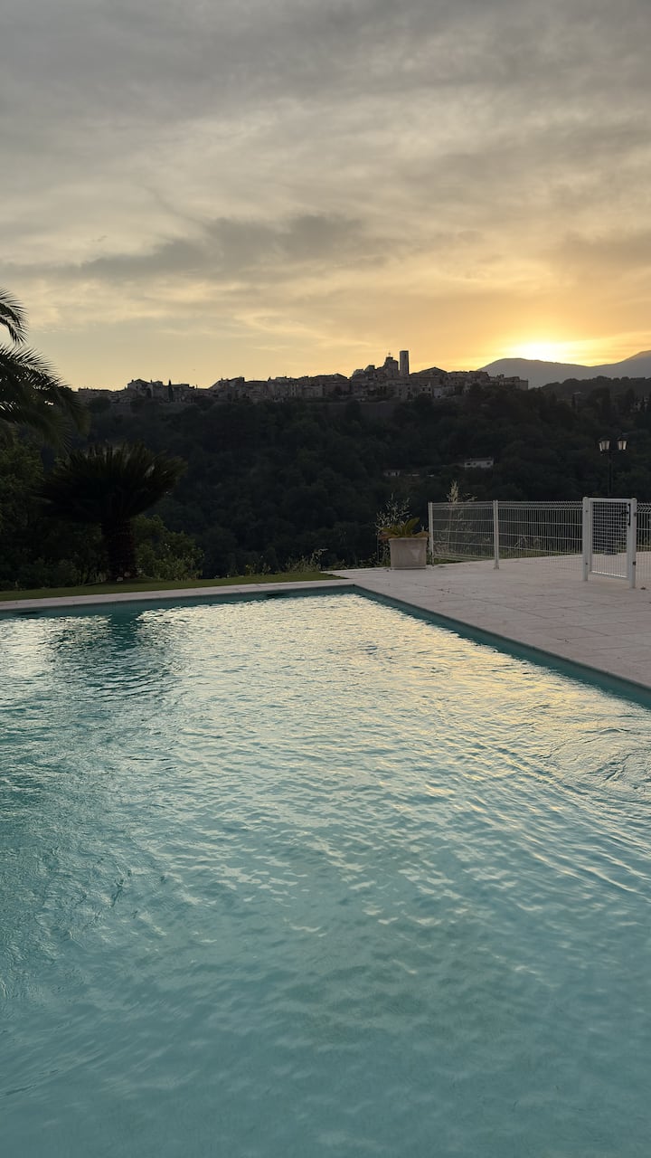 La Plus Belle Vue Sur Saint Paul De Vence - Saint-Paul-de-Vence