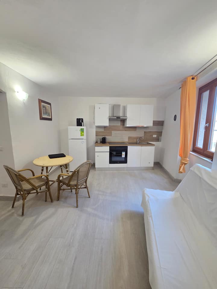 Two-room Flat In Tirli In The Heart Of The Maremma - Castiglione della Pescaia