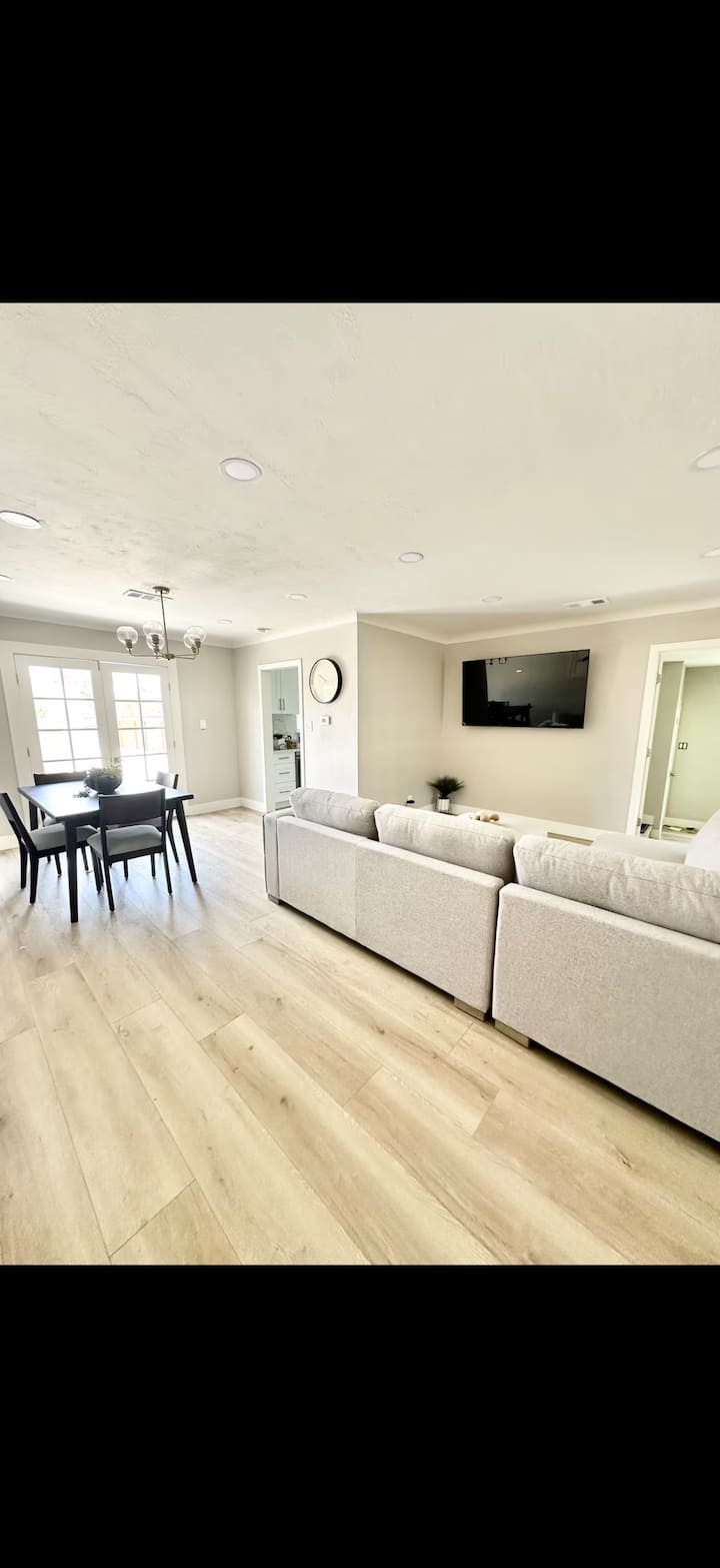 Custom Cozy Single Story - Modesto, CA